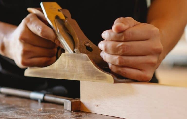 How To Fix Uneven Wood Cuts (4 Easy Methods)
