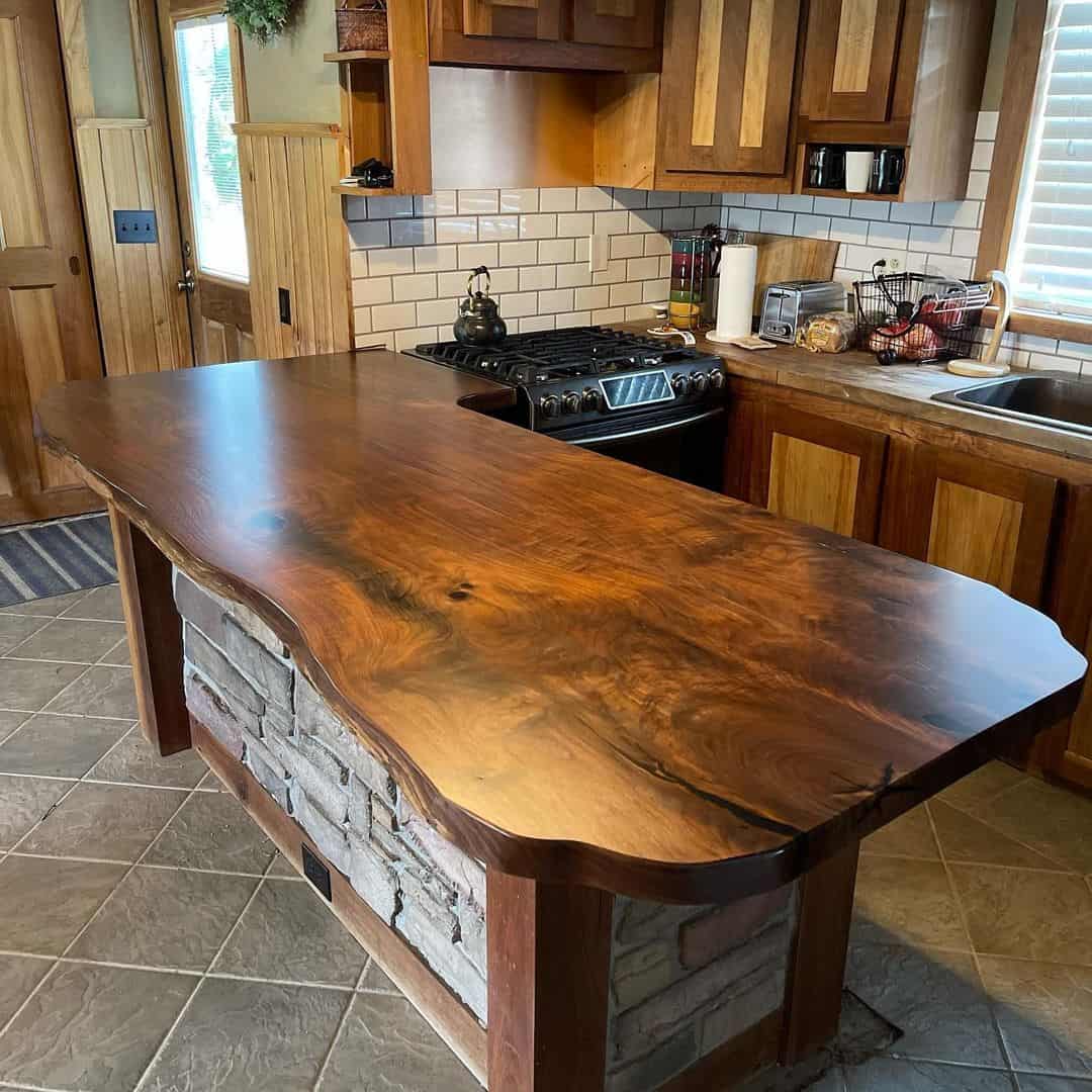 32 Amazing Live Edge Counter & Table Tops