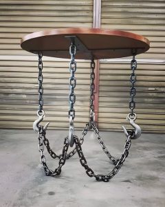 Industrial Chain-Link Table: Merging Strength And Aesthetics In ...